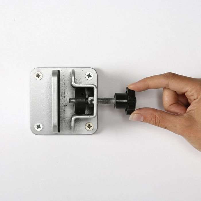 Universal Clamp kit pladeholdere til væg og loft | Køb her